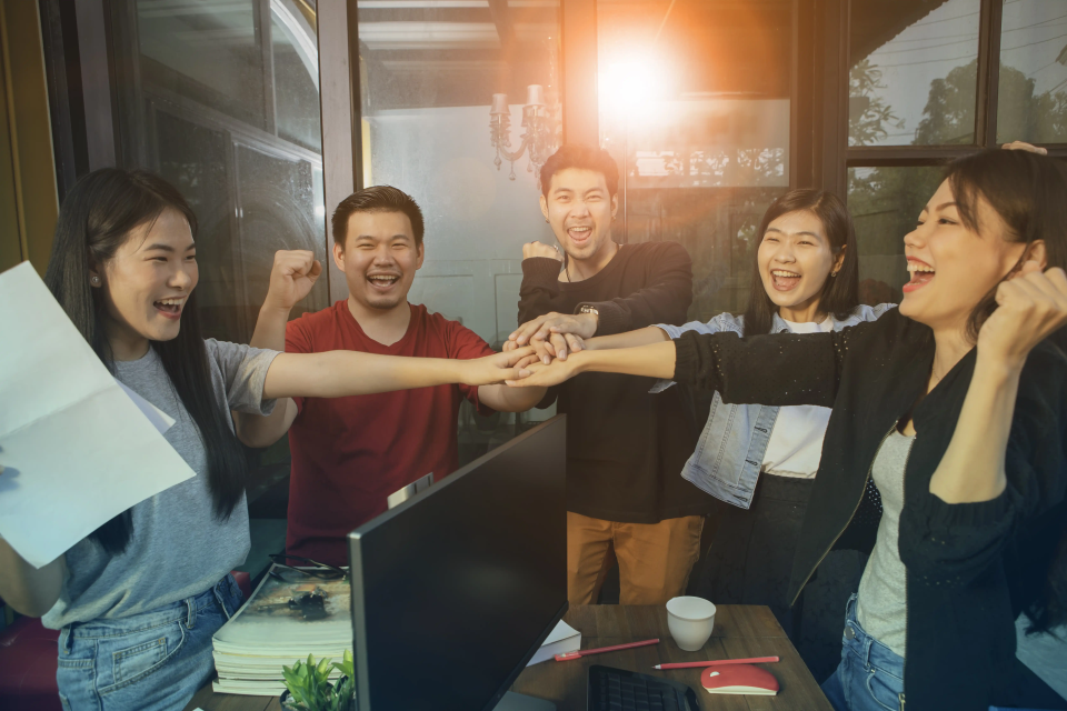 5 Ways HRIS Improves Employee Morale ⋆ Hurey